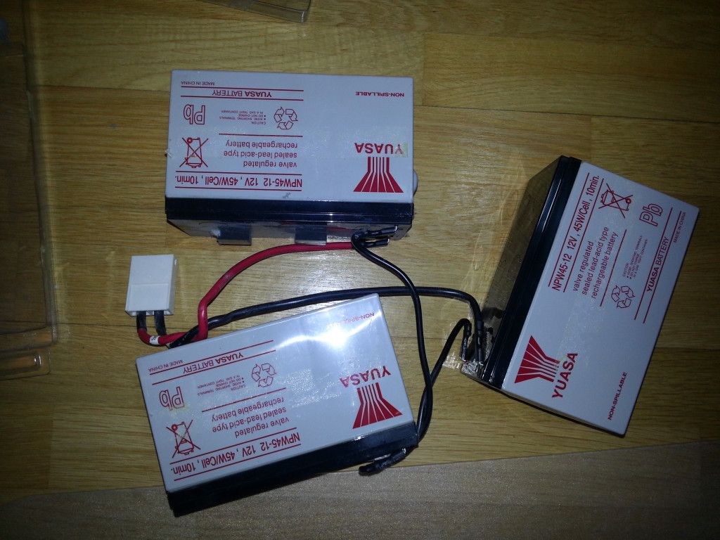 Eaton 9130 1000VA Tower Battery pack | Into the depths of electronics ...